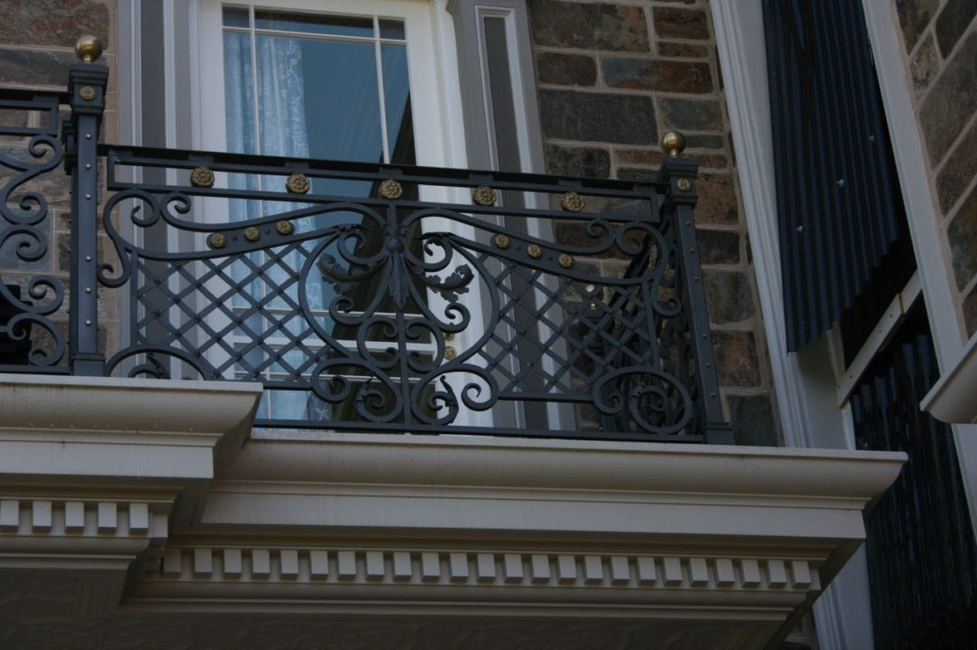 an-ornate-victorian-balustrade-highly-decorative-featuring-brass-rolls ...